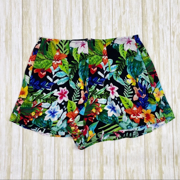 Show Me Your MuMu | Shorts | Show Me Your Mumu Black Floral Swing ...